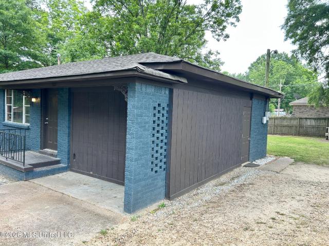 303 Crawford Street