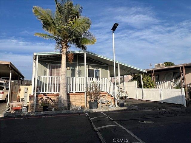 303 Crown Ln Unit 197, Santa Ana, CA 92704