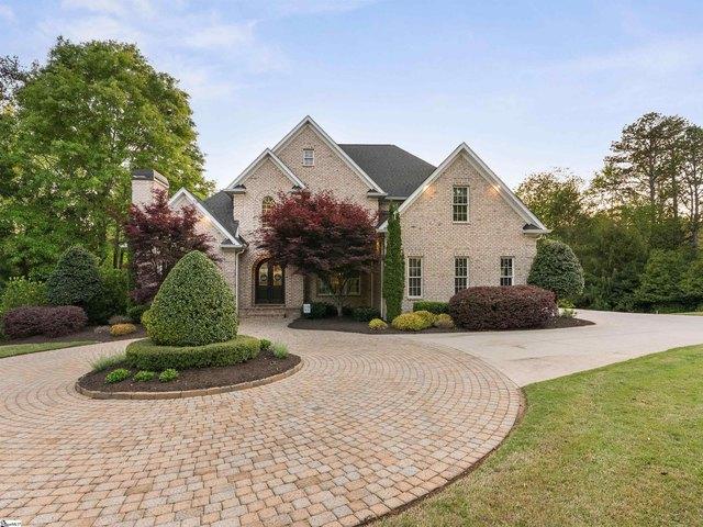 303 Cypress Point Ct, Spartanburg, SC 29306