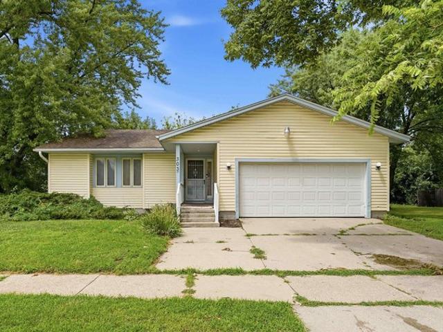 303 Ankeny St, Waterloo, IA 50703