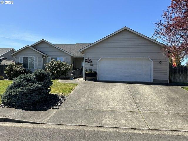 303 Ashwood St, Sutherlin, OR 97479