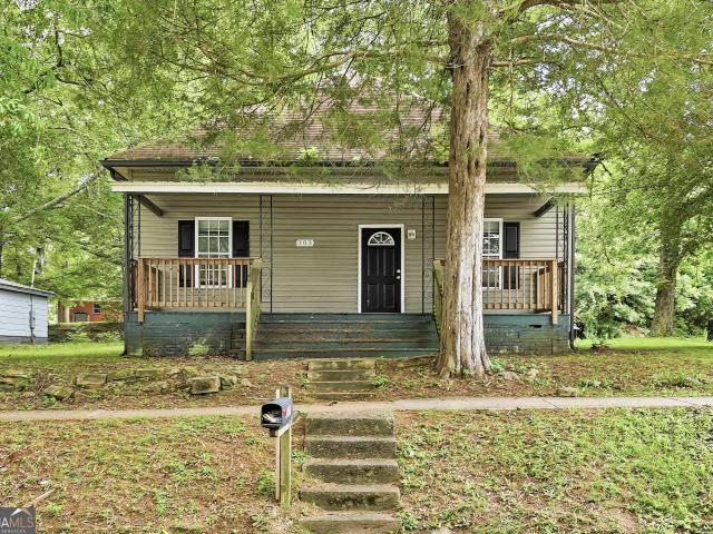 303 Askew Avenue