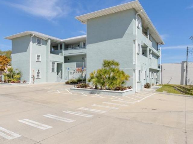 303 Audubon Dr #201, Melbourne, FL 32901