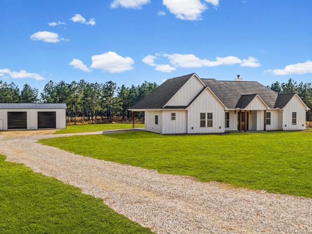 303 Bonfire Bend, Livingston, TX 77351 | MLS #40019