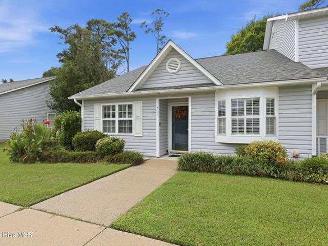 303 Barbour Rd Unit 701, Morehead City, NC 28557
