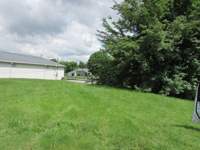 303 Burkesville St, Columbia, KY 42728