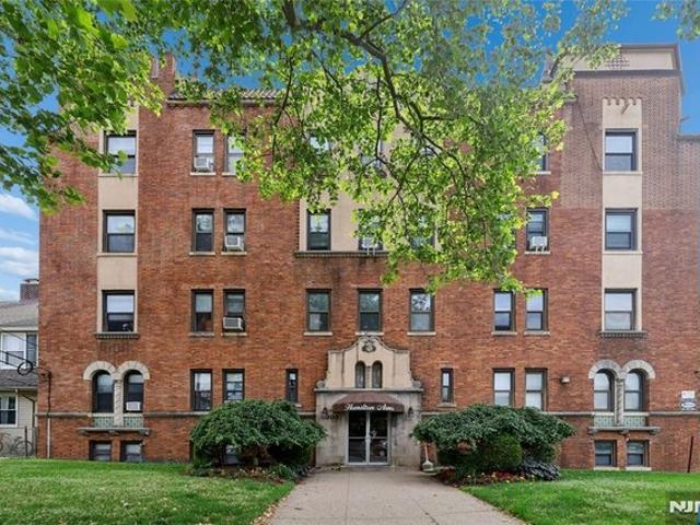 303 C2 Hamilton Pl Unit C2, Hackensack, NJ 07601