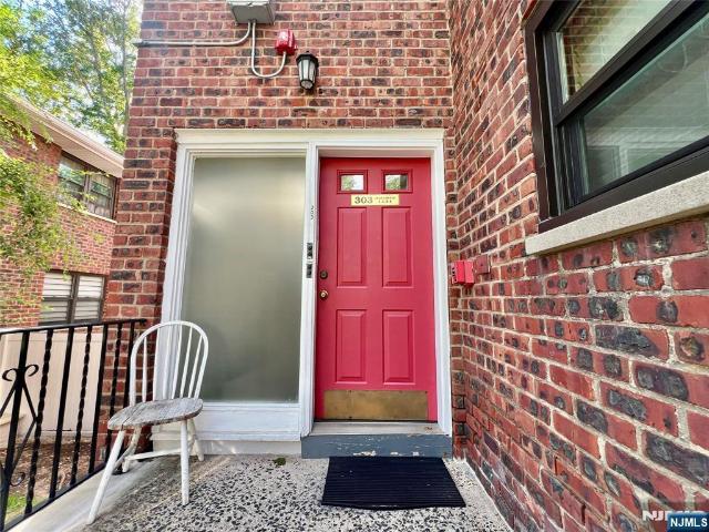 303 Grand Avenue # 3