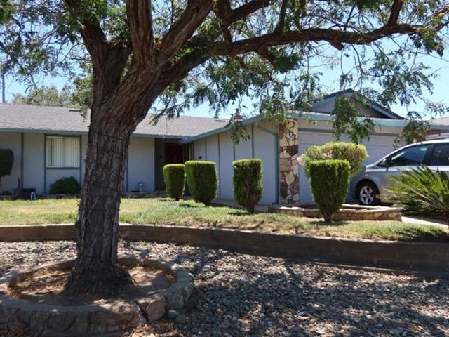 303 Dahlia St, Fairfield, CA 94533