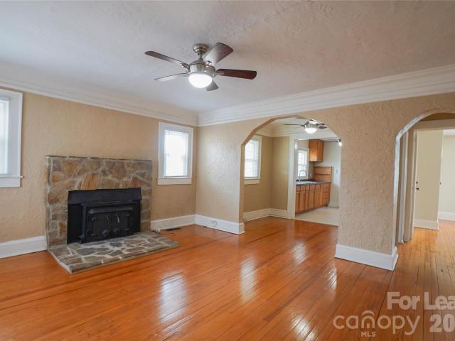 303 Devine Ave, Belmont, NC 28012 | MLS #4366 | Compass