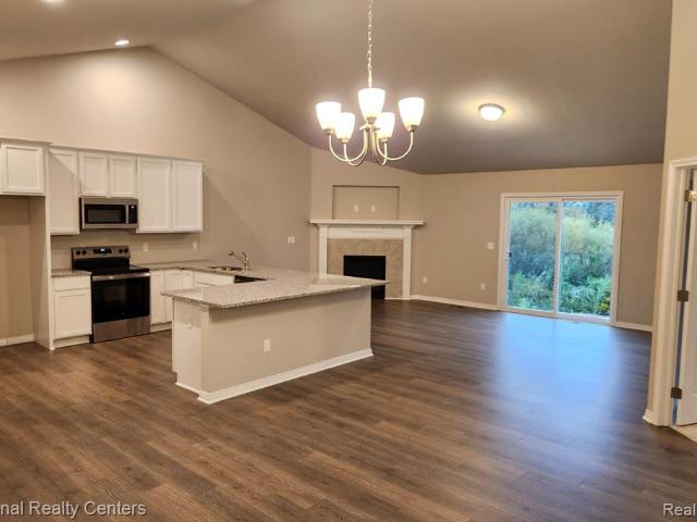 303 Devonshire Drive # 7