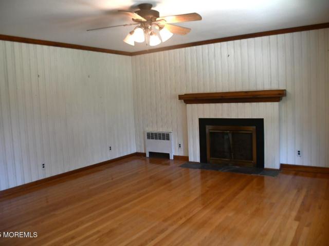 303 Deerfoot Lane