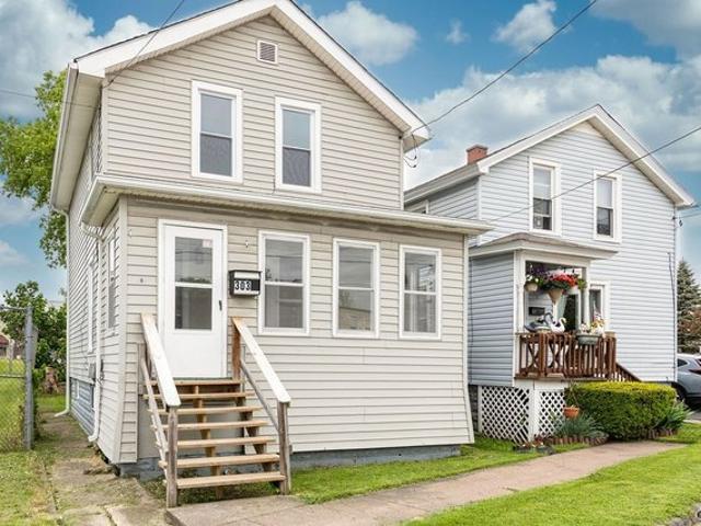 303 Diamond St, Canastota, NY 13032