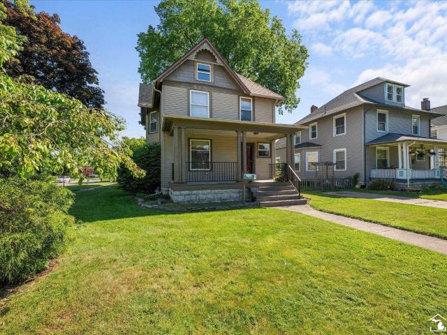303 E 6th Street
