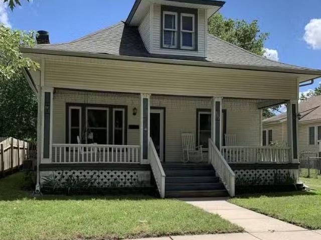 303 E 11th Ave, Hutchinson, KS 67501 651293724