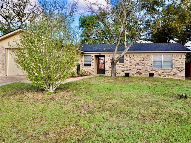 303 E 2nd St, Weatherford, TX 76086 | MLS #21240 | Compass