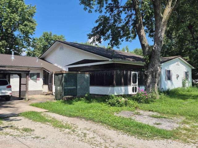 303 E Walnut