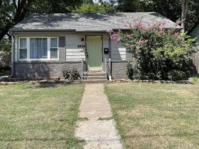 303 E Cherokee St, Springfield, MO 65807
