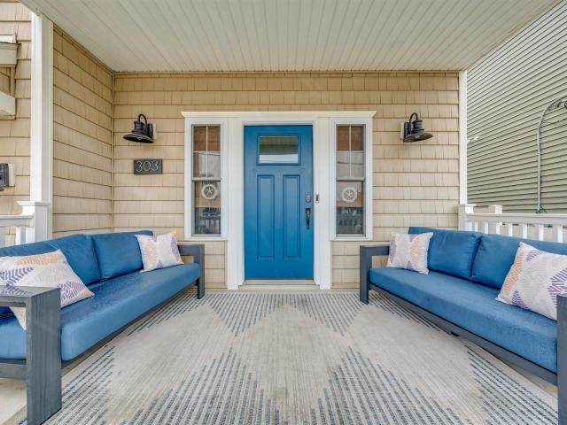 303 E Farragut Road