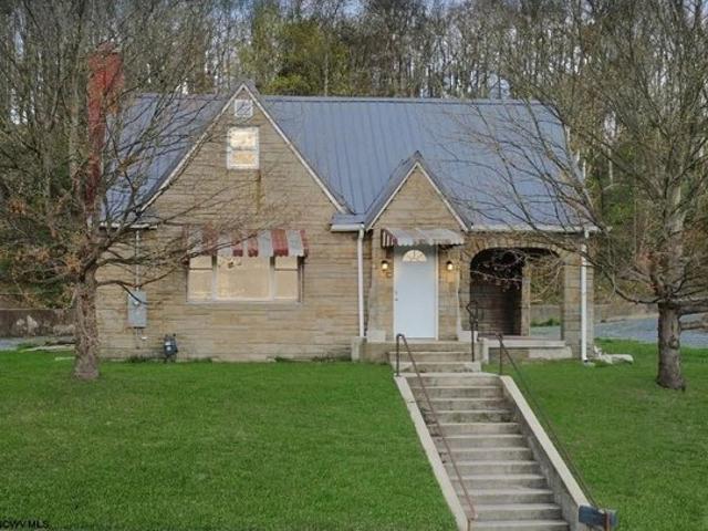 303 E State Ave, Terra Alta, WV 26764