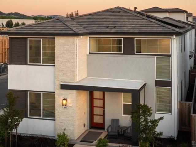 303 Flagship Dr, Napa, CA 94558