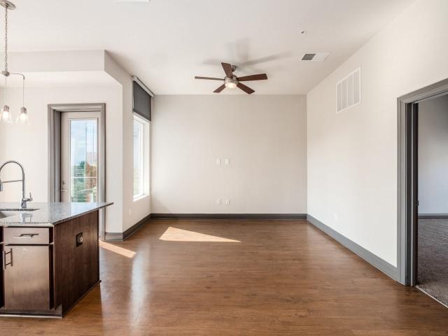 303 Front St Studio Apartment for Rent at 303 S Front St, Columbus, OH 43215 Downtown Columbus