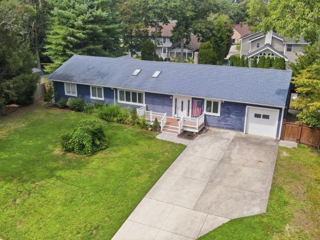 303 Knollwood Dr