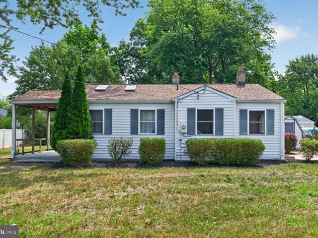 303 Holly Rd, Edgewater, MD 21037