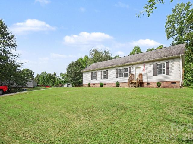 303 Hardin Circle