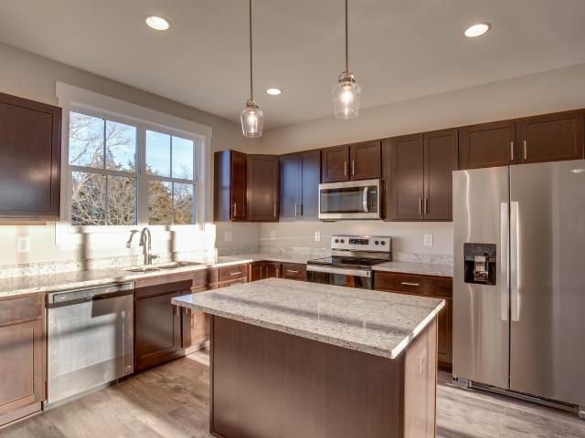 303 Harper Lndg