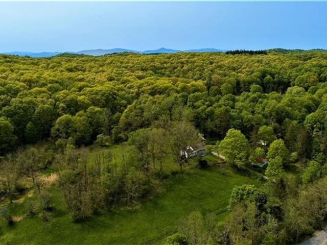 303 Hicks Hill Rd, Stanfordville, NY 12581