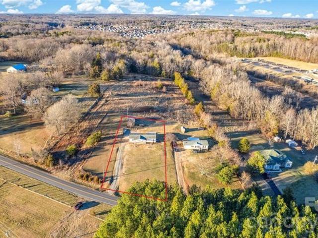 303 Johnson Dairy Rd, Mooresville, NC 28115