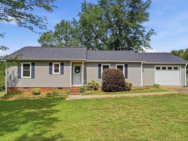 303 Jamie Ct, Boiling Springs, SC 29316