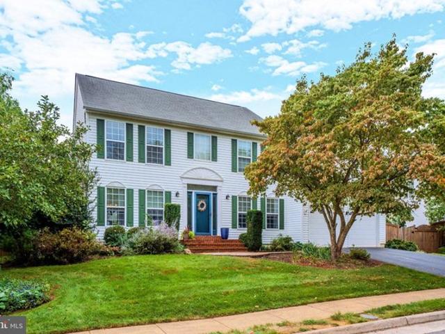 303 Oakcrest Manor Dr NE, Leesburg, VA 20176