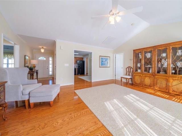 303 Locksley Court