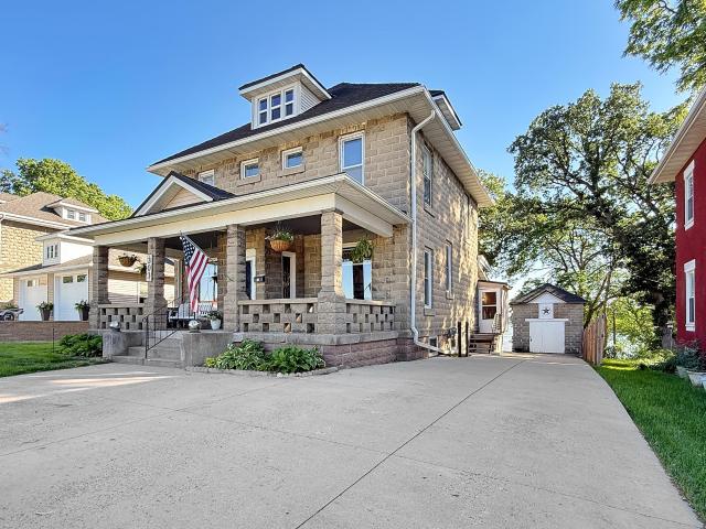 303 Lake Avenue