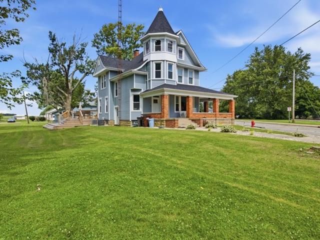303 Liberty Ave, West College Corner, IN 47003