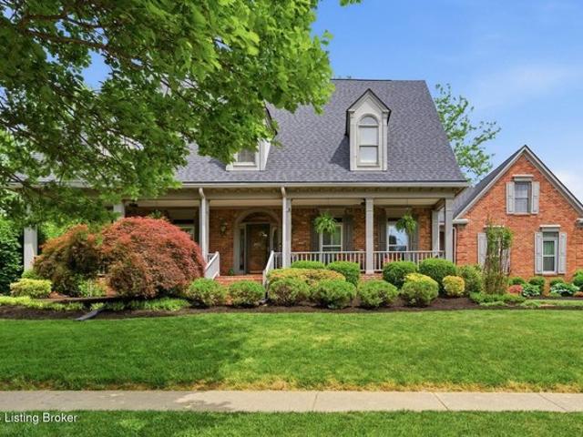 303 Mockingbird Gardens Dr, Louisville, KY 40207