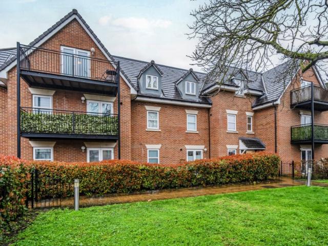 303 Molesey Road, Walton on Thames 1 bedroomProperty for lettings Seymours