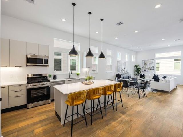 303 Marcella St Unit F, Houston, TX 77091