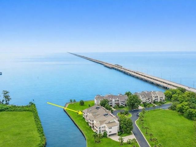303 Mariners Island Blvd Unit 303, Mandeville, LA 70448