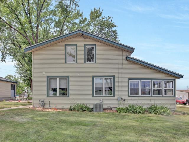 303 N Lakeshore Drive