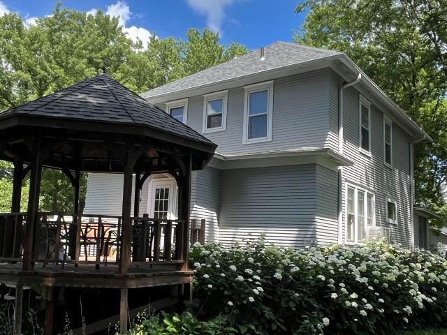 303 N Lincoln Ave