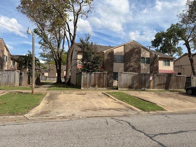 303 N Rhodes St, West Memphis, AR 72301
