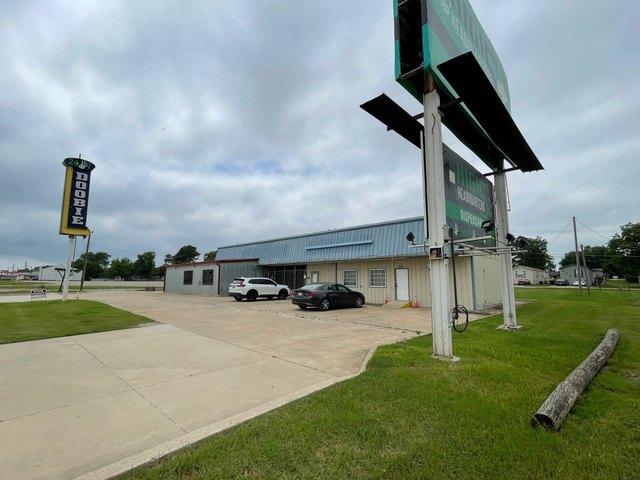 303 N Service Rd, Calera, OK 74730