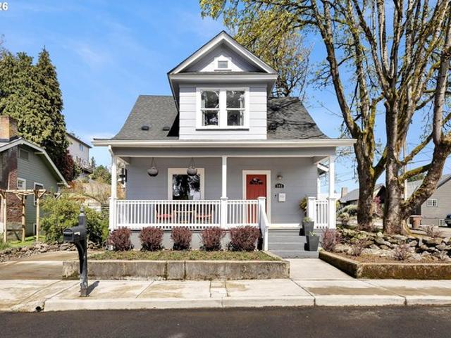 303 NW 14th Ave, Camas, WA 98607