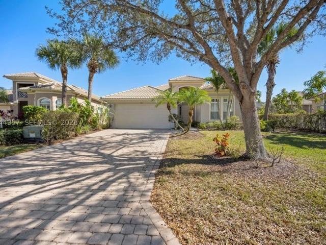 303 NW Somerset Cir, Port Saint Lucie, FL 34983