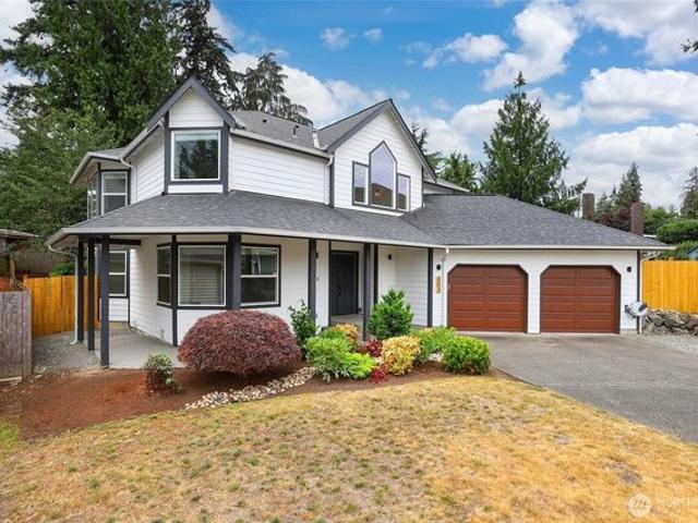 303 S 302nd Pl, Federal Way, WA 98003