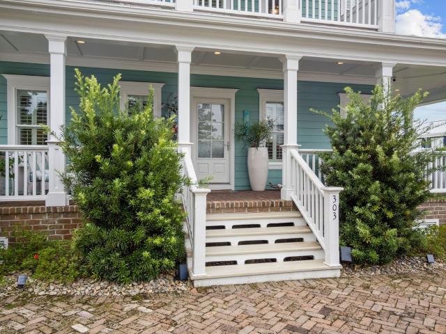 303 S Elm Street, Swansboro, US, NC