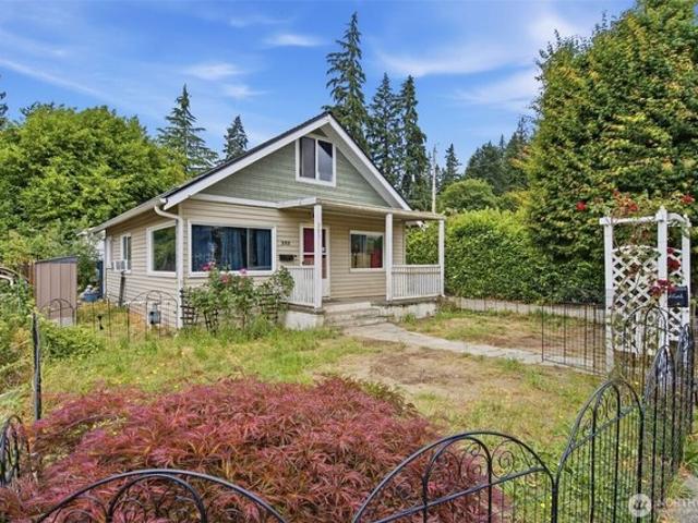 303 S Hartford Ave, Bremerton, WA 98312